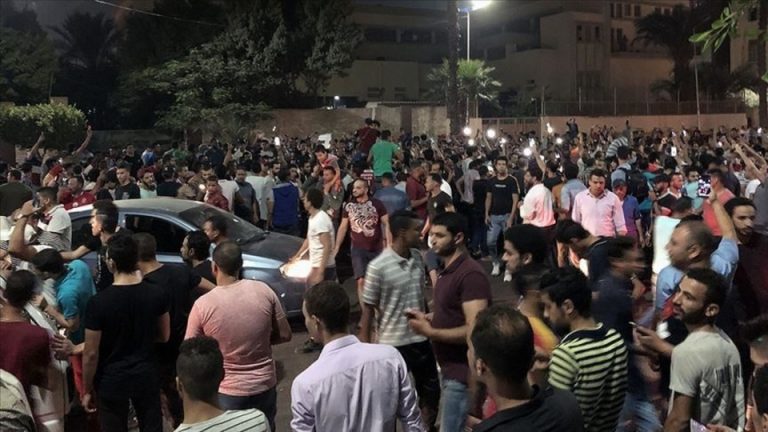 Protests continue against president Abdel Fattah el-Sisi in Egypt ...