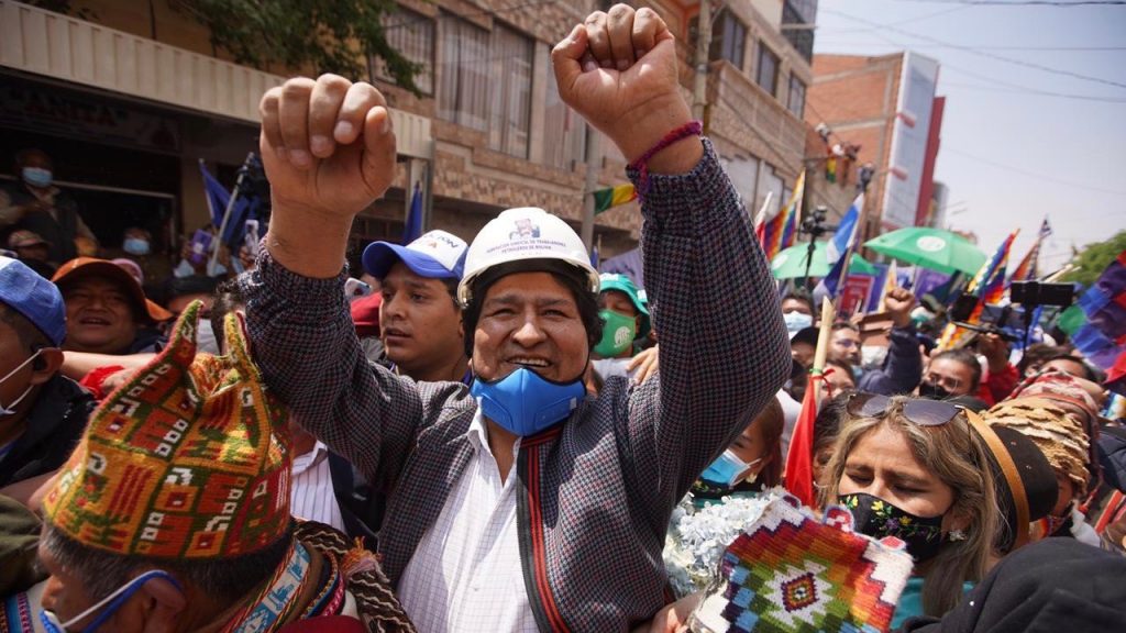 Bolivians welcome Evo Morales with a massive rally : Peoples Dispatch