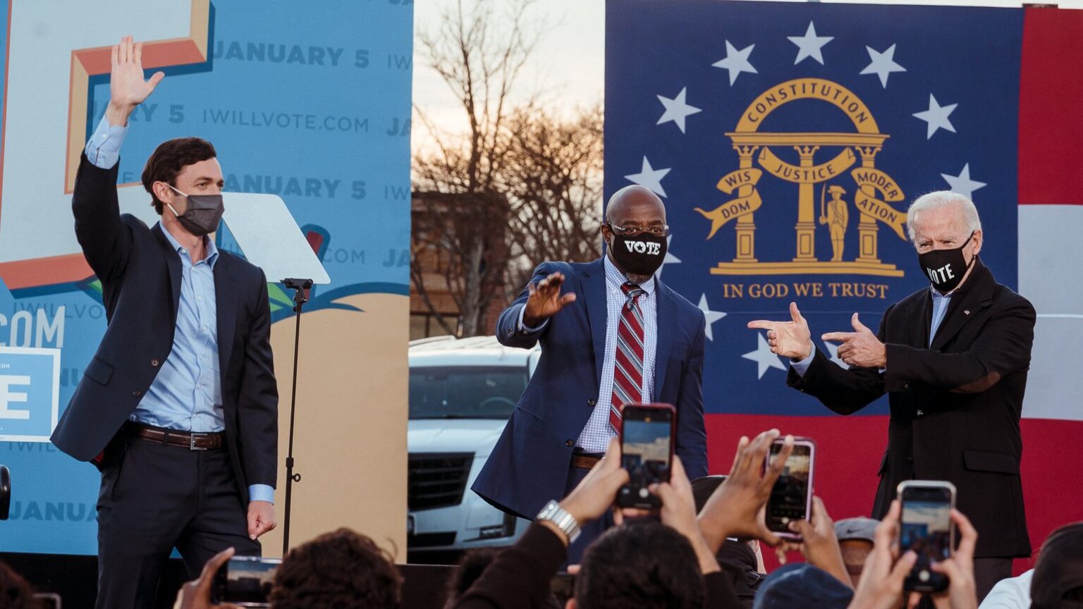 Democrats set to secure historic win in Georgia’s senate run-offs ...