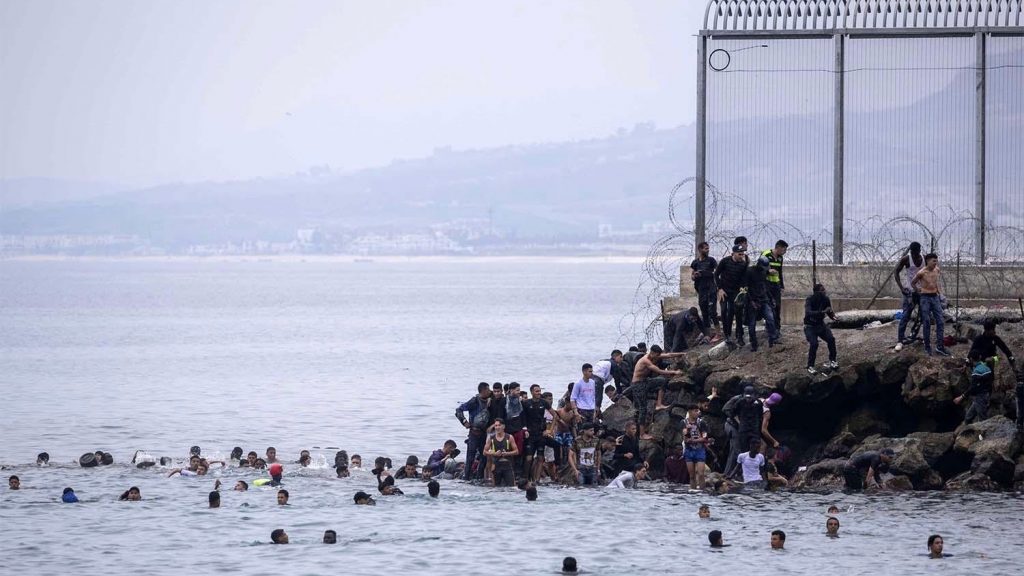 Spain cracks down on migrants after mass border crossing : Peoples Dispatch