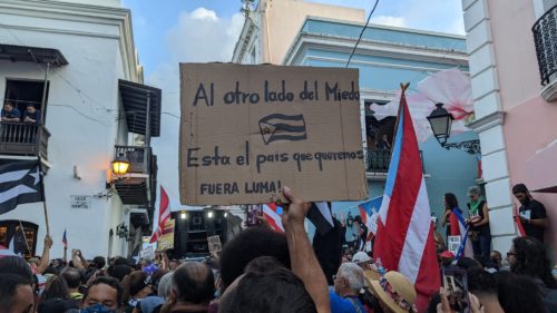 Puerto Ricans demand cancellation of contract with LUMA Energy ...