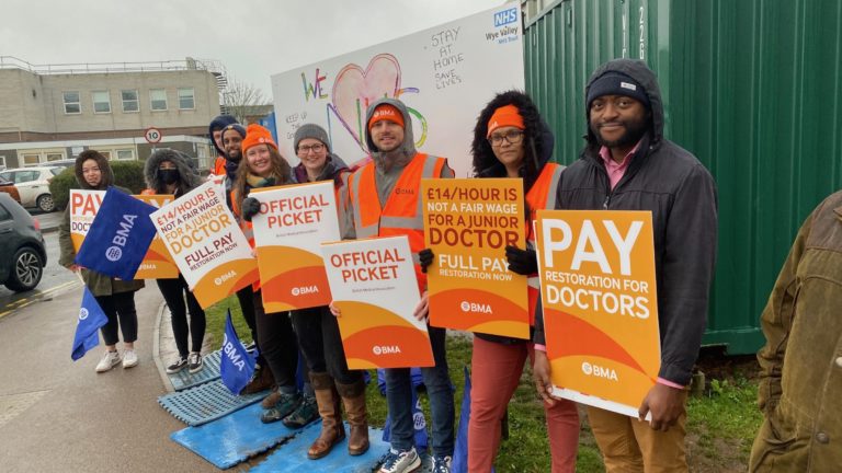 Junior doctors in the UK begin strike over pay restoration : Peoples ...