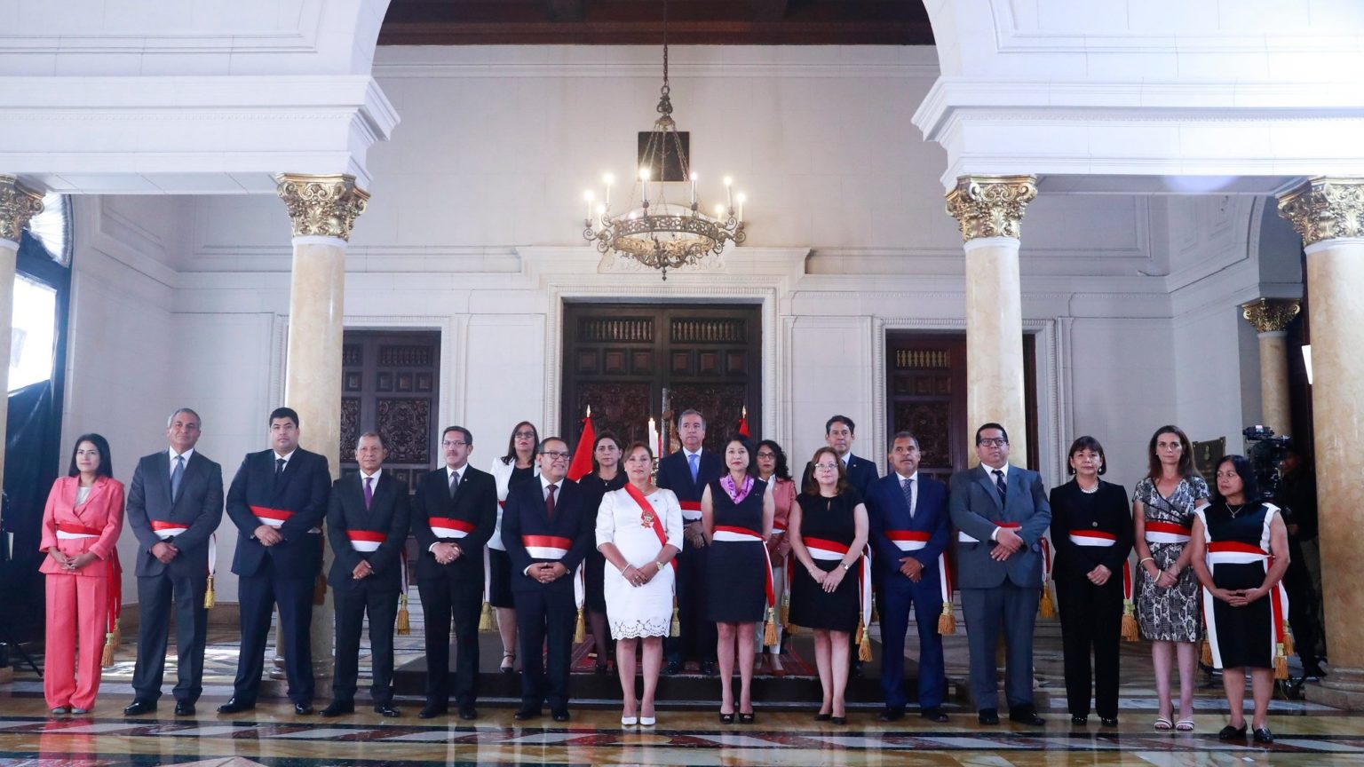 Amid mounting political crisis, Peru’s de facto president swears in ...