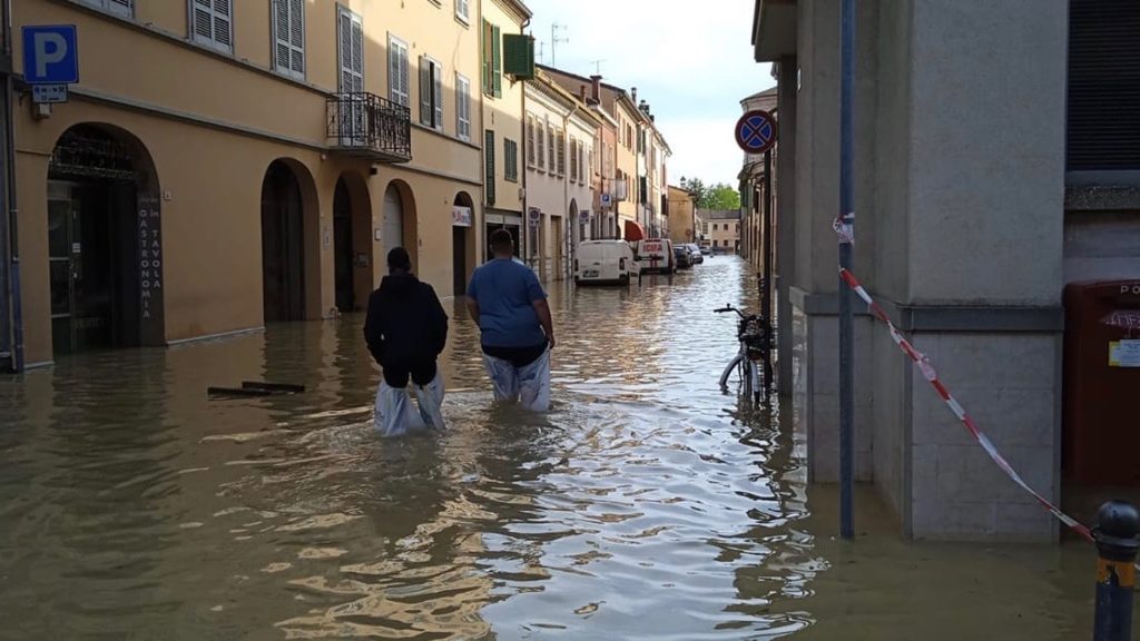 Floods in Italy's Emilia-Romagna are a sign of unfurling climate crisis ...