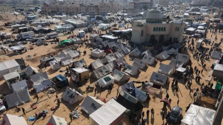 Despite warnings by UN and aid agencies, Israel pushes forward with ... Despite warnings by UN and aid agencies, Israel pushes forward with ...