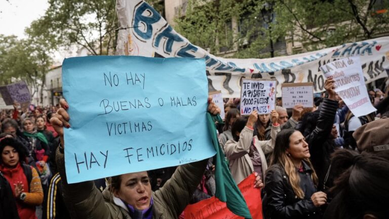 Mass protests in Argentina denounce live-streamed triple femicide ...