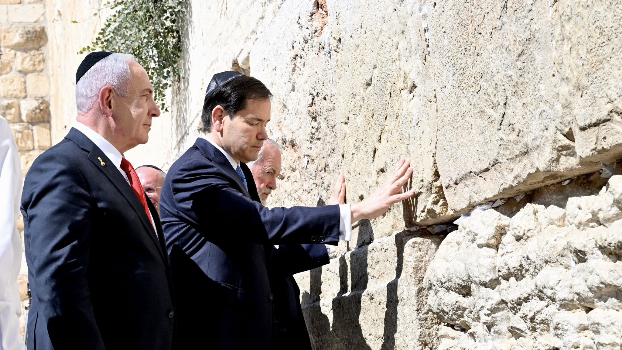 Rubio visits Israel after UN overwhelmingly endorses two-state solution ...