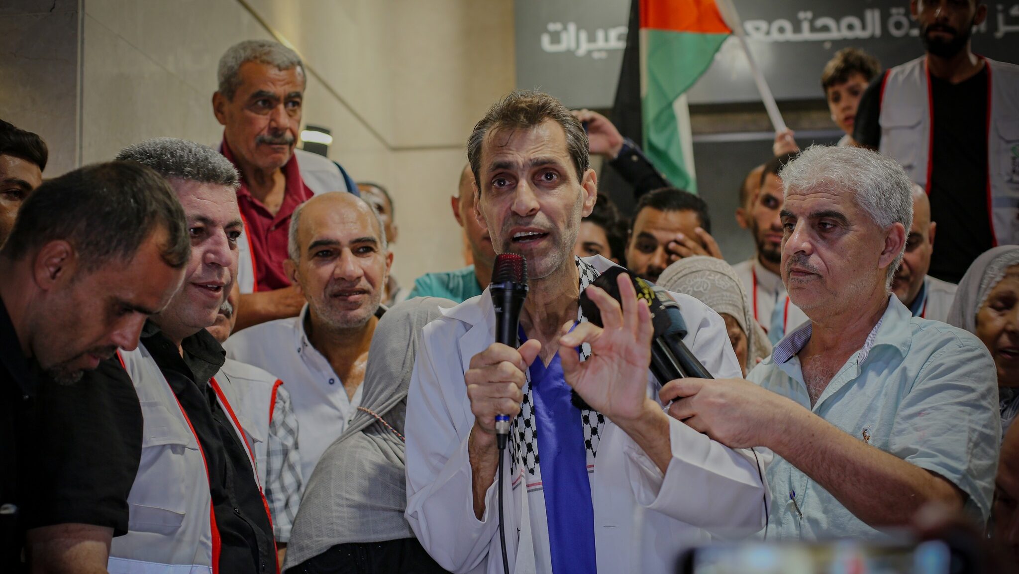 Dr. Ahmed Muhanna of Gaza's Al-Awda Hospital released after 665 days of ...