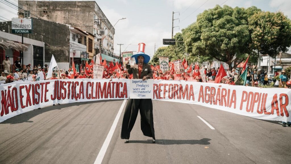 Converging crises: climate, poverty and the failure of green capitalism ...