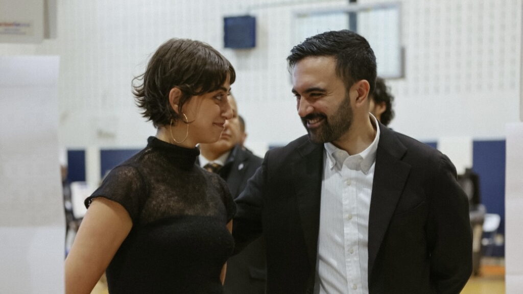 Right-wing in panic as socialist Zohran Mamdani wins NYC mayoralty ...